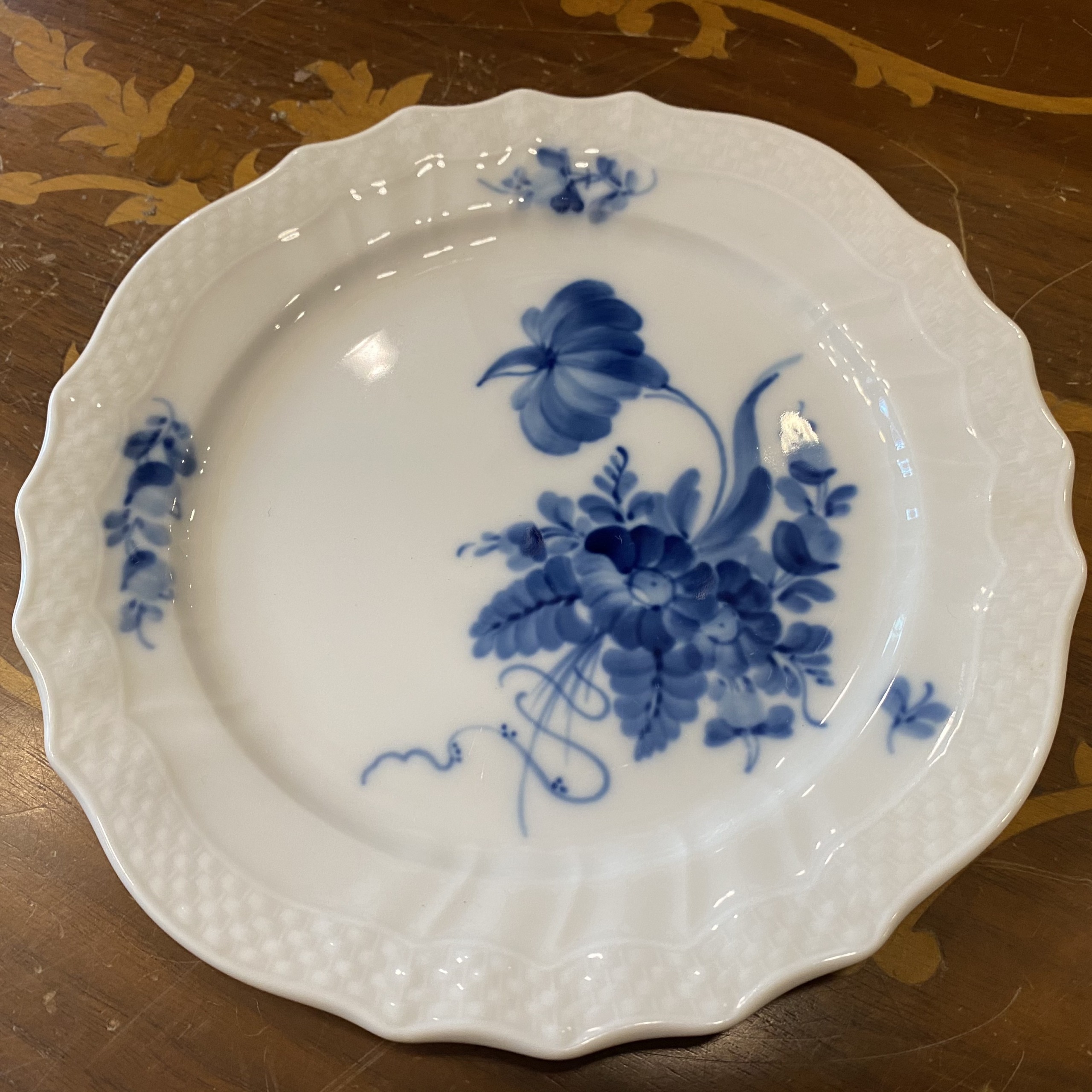 Blue Flower Curved プレート Royal Copenhagen | Antique Nanae